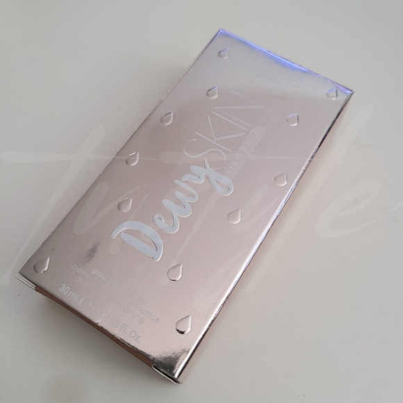 Ciate | Makeup | Ciate Dewyskin Glass Glow Skin Tint | Poshmark